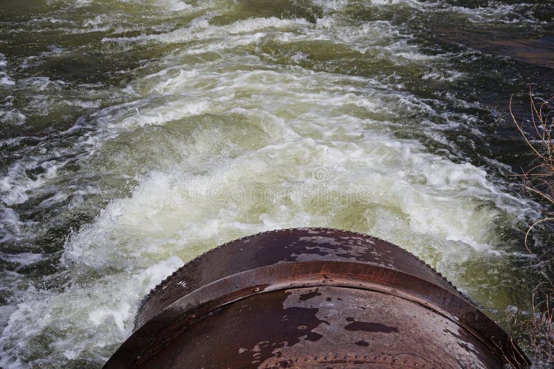 Owens River Gushing Out of a Pipe Stock Image - Image of gushing, water ...