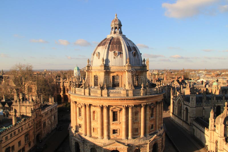 Oxford Library Building Sunny Day Stock Photo - Image of tower, cloud ...