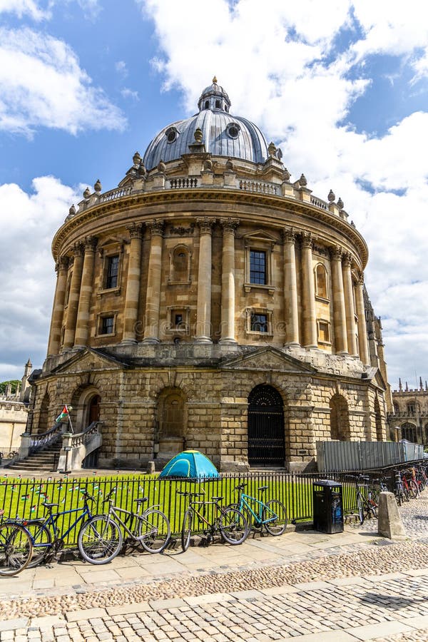 Oxford , UK - June 5, 2024: Oxford Radcliffe Library Building Editorial ...