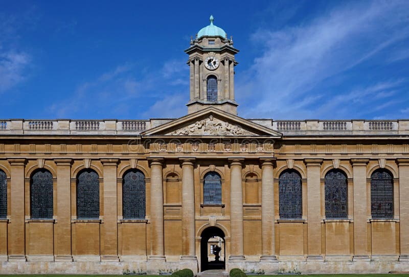 Oxford University, Queen S College Stock Image - Image of facade, style ...