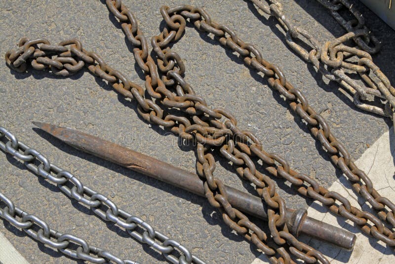 Oxidation rust metal chain stock image. Image of solid - 216387841