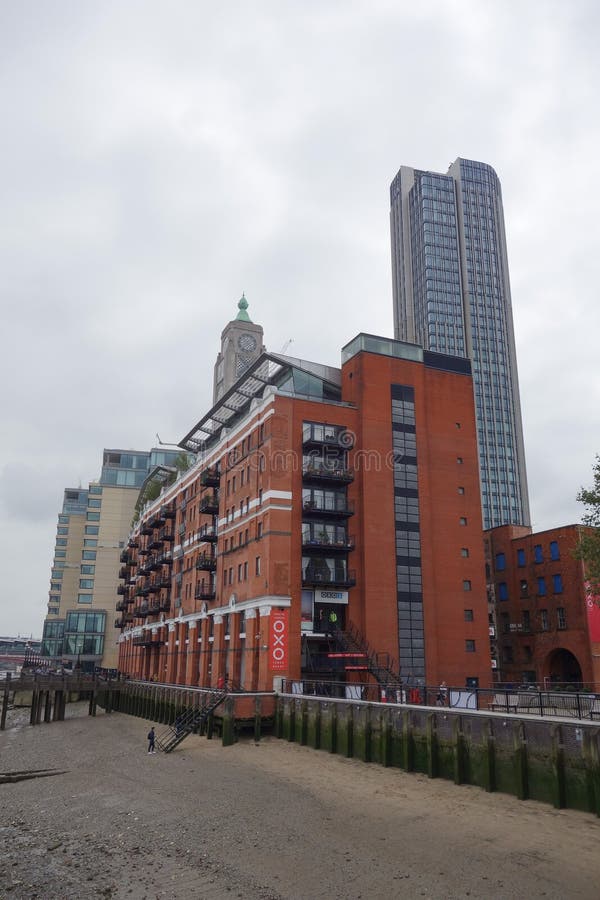 Oxo Tower in London editorial stock image. Image of town - 81637624