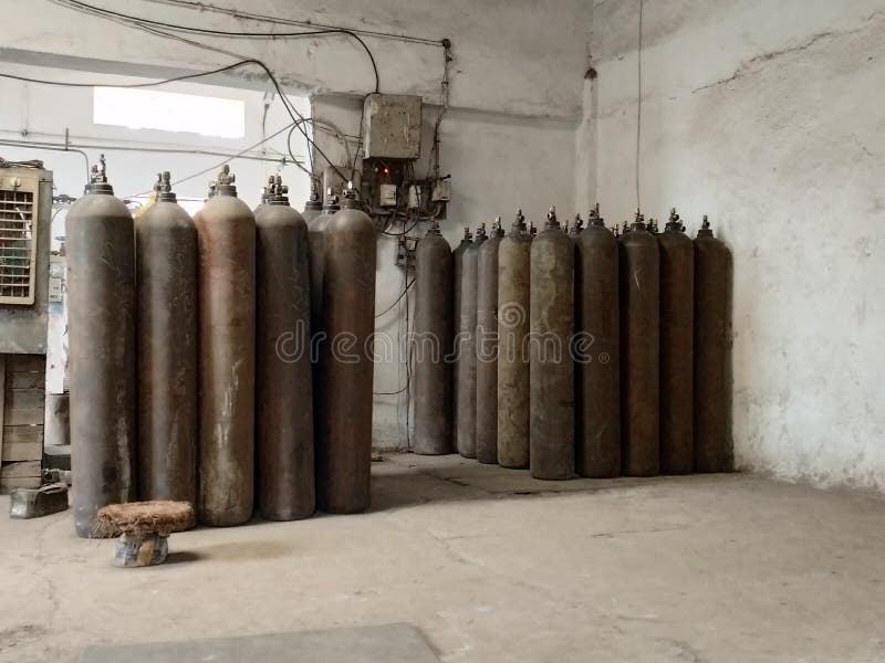 Oxygen Cylinder Filling Stock Photos - Free & Royalty-Free Stock Photos ...