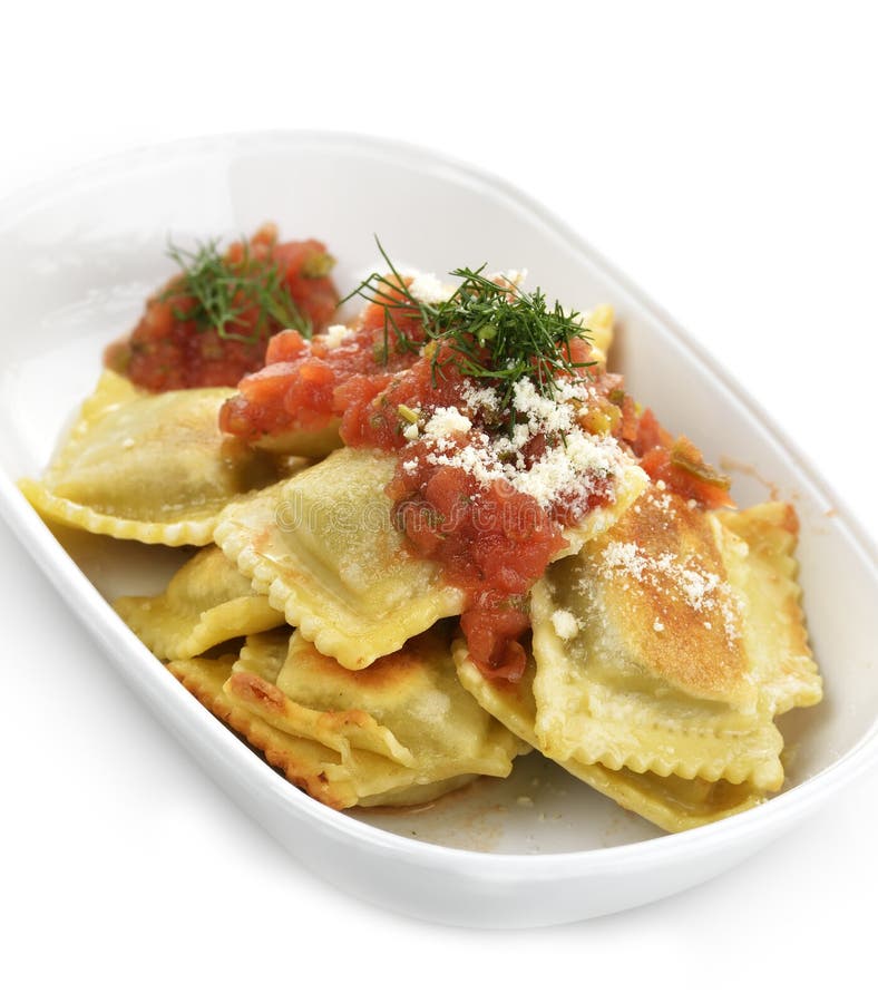 Ravioli image stock. Image du blanc, romain, italien - 17872481