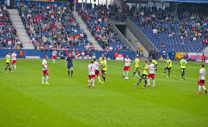Vid en Fotbollsmatch redaktionell fotografering för bildbyråer. Bild av ...
