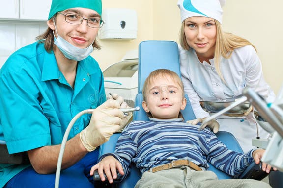 Pédiatrie image stock. Image of dentisterie, hygiéniste - 17092755