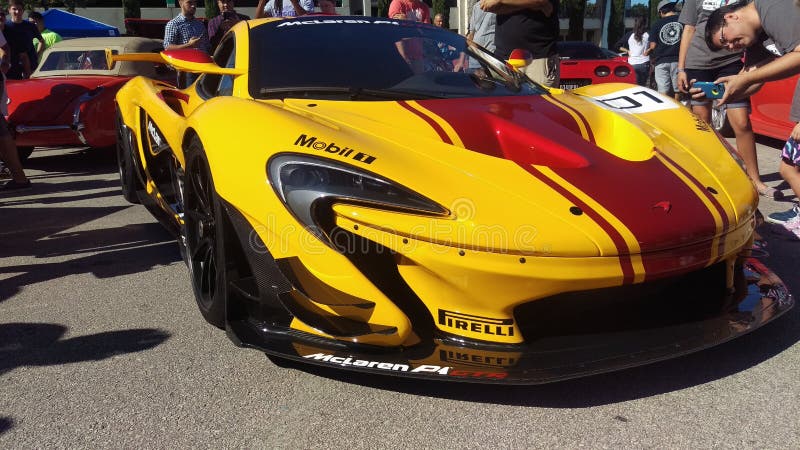 P1 gtr editorial photo. Image of mclaren, yellow, racecar - 98866276