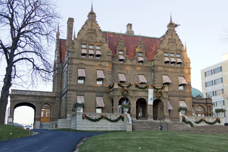 Pabst Mansion editorial photo. Image of roof, window - 22598206