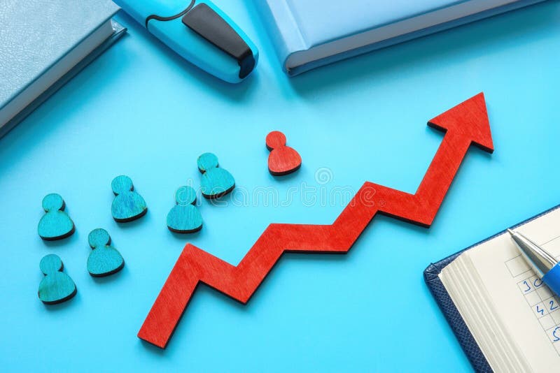 Pacesetting Leadership Concept. Red Arrow, Figurine As Leader and Blue ...