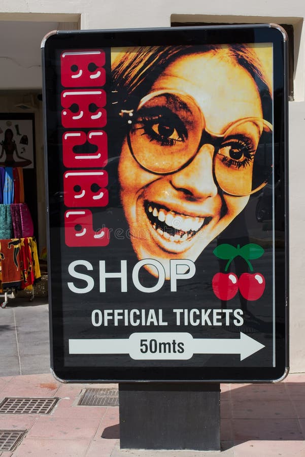 Pacha shop editorial stock image. Image of lady, display - 20009104