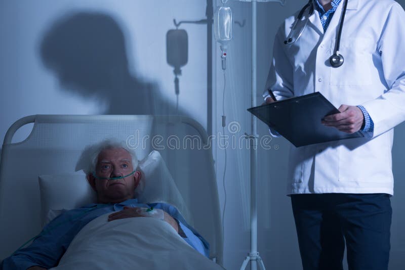 Paciente Terminal Enfermo En Hospicio Foto de archivo - Imagen de ...