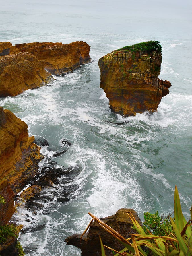 Pacific Coast, Crashing Waves Cliffs Stock Photo - Image of cliff ...