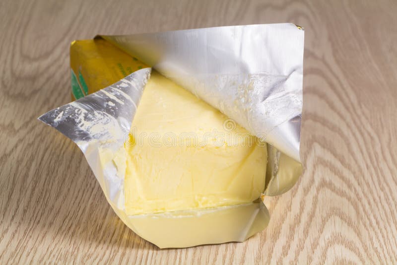 Pack of Butter in a Butter Dish Stock Image - Image of package, blade ...