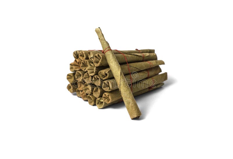 Pack of Cigarettes in Palm Leaves, with Single Cigarette on Them Stock ...