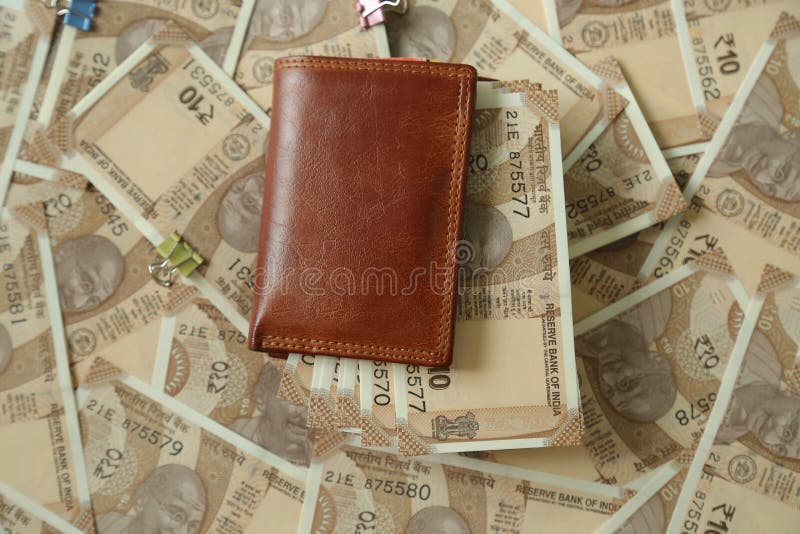 Pack of Indian Currency Notes in Wallet and 10 Rupee Currency Notes ...