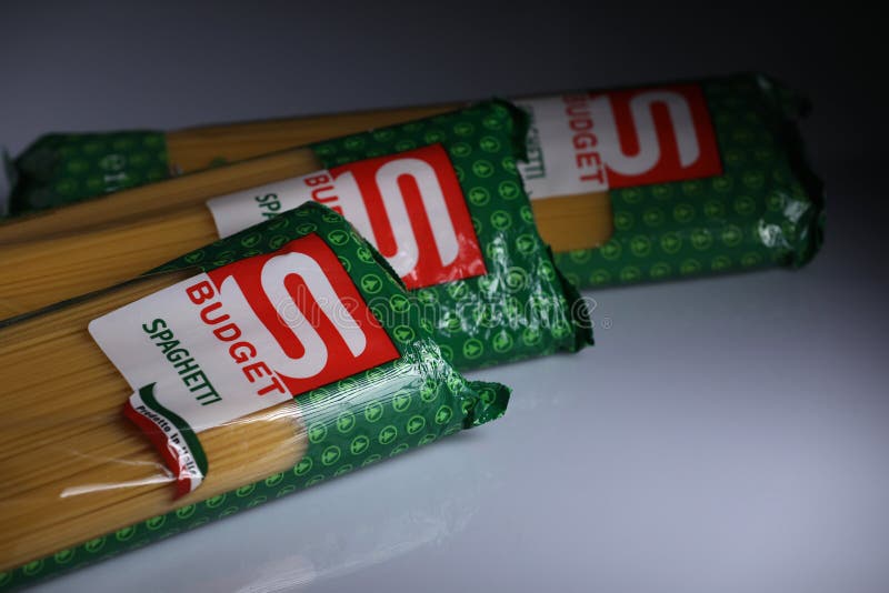 Spar Pasta Tortiglioni, Budget Brand Editorial Photography - Image of ...