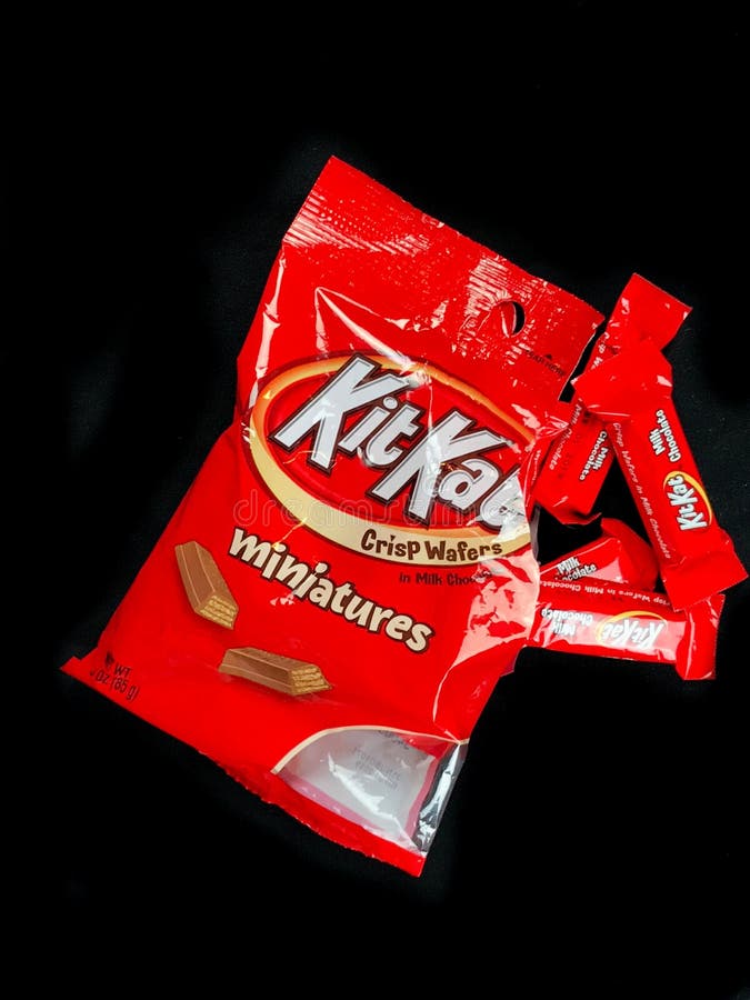Package of Small Individually Wrapped Kit Kat Bars Editorial Stock ...