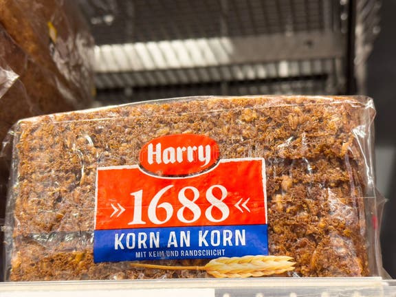 Packaged German Rye Bread Loaf on Store Shelf Editorial Photo - Image ...