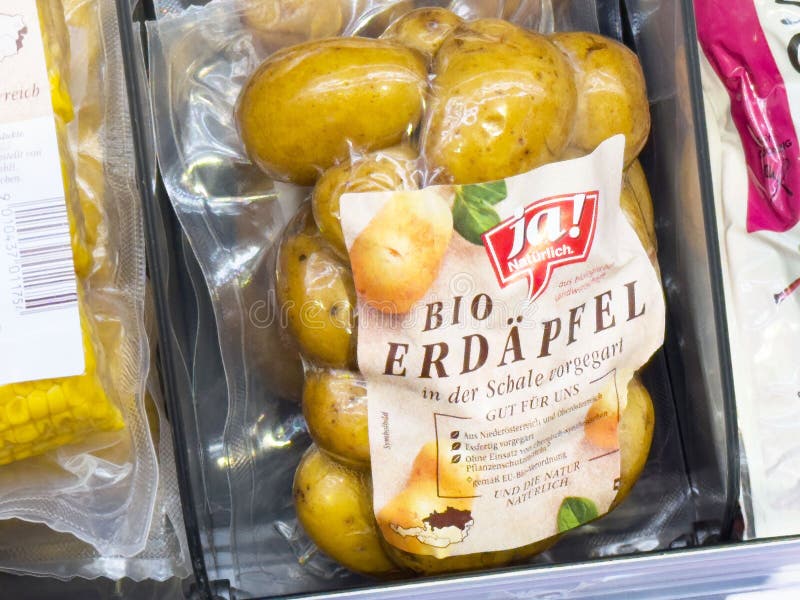 Packaged Organic Potatoes in Grocery Store Display Editorial Image ...