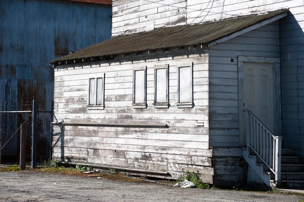 Packing Shed stock image. Image of rundown, decrepit - 17091433