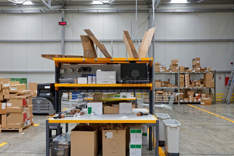 Packing shipping table stock photo. Image of industrial - 30418588
