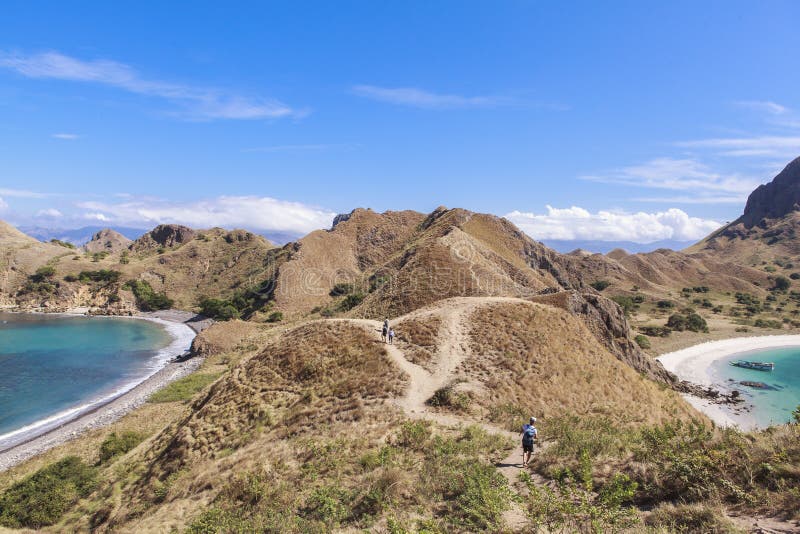 PADAR-INSEL, Nationalpark Komodo, Indonesien Stockfoto - Bild von hügel ...