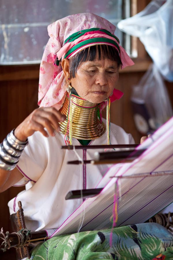 The Padaung-Karen Long-necked Tribe Woman Editorial Image - Image of ...
