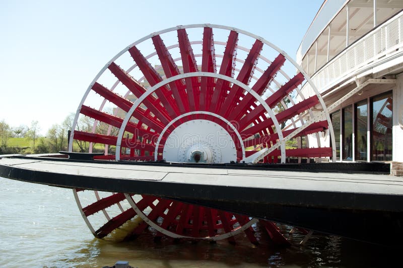 Steamboat Wheel editorial photo. Image of steamboat, paddlewheel - 14393821