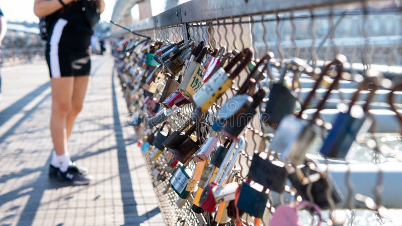 Tradition of Hanging Locks Over the Snake River Canyon Editorial ...