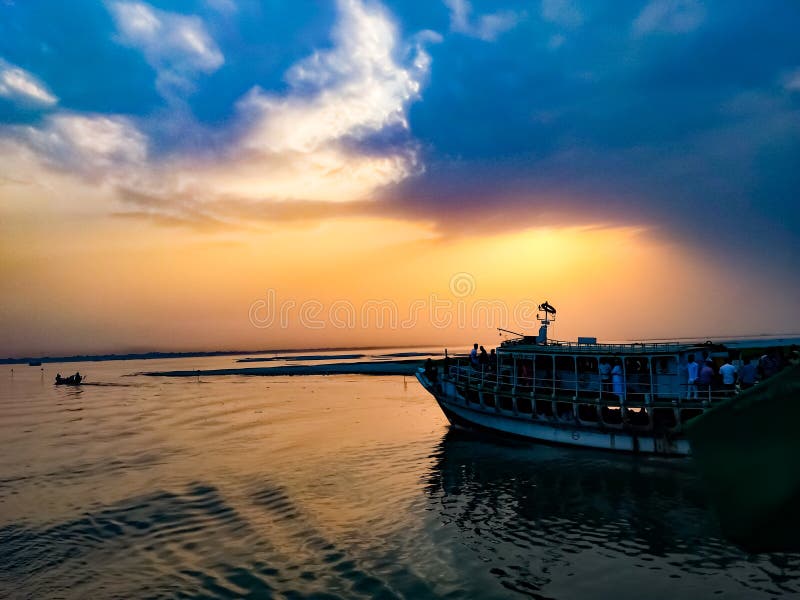 Padma River Bangladesh imagen editorial. Imagen de travieso - 113294440