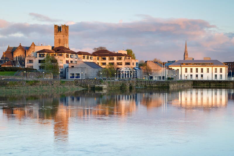 Paesaggio Nella Città Del Limerick Immagine Stock - Immagine di ...