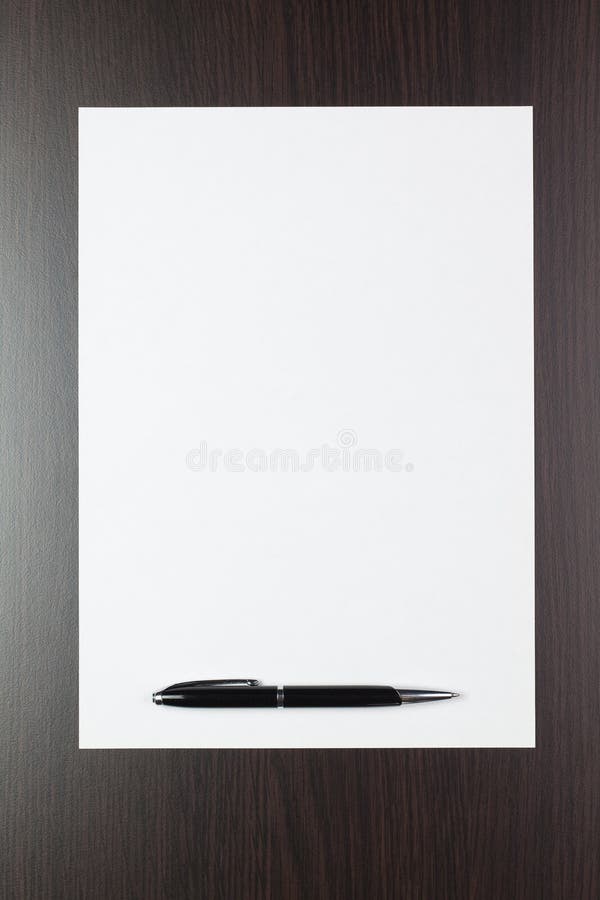 Page Blanche Du Livre Blanc Et Du Stylo Image stock - Image du contrat ...