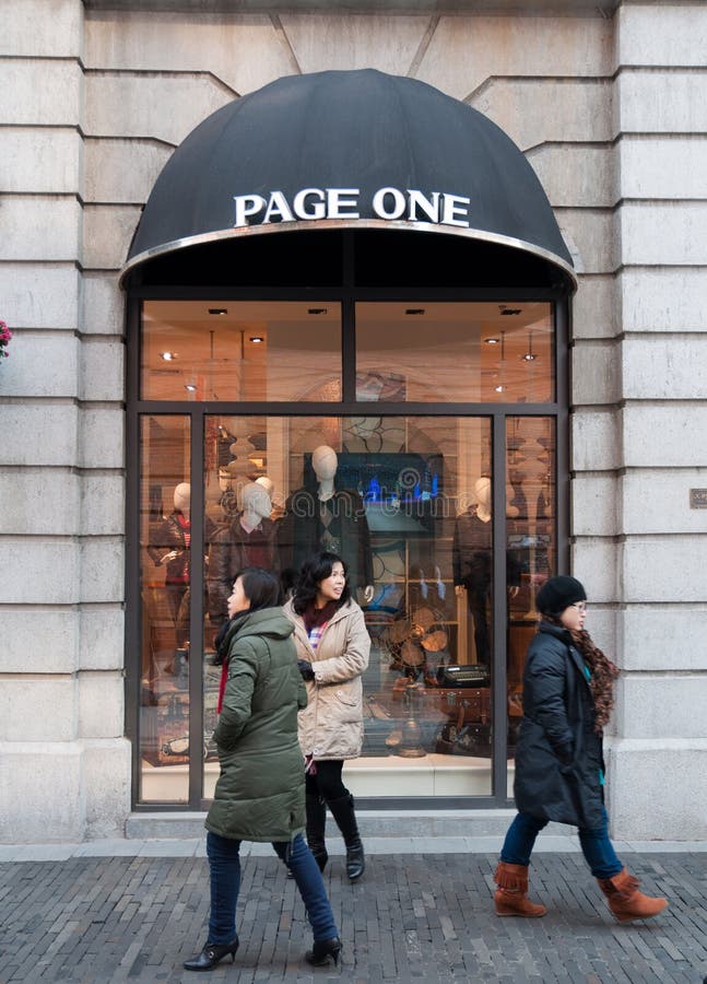 Page One Shop at Han Street Editorial Image - Image of indoor, business ...