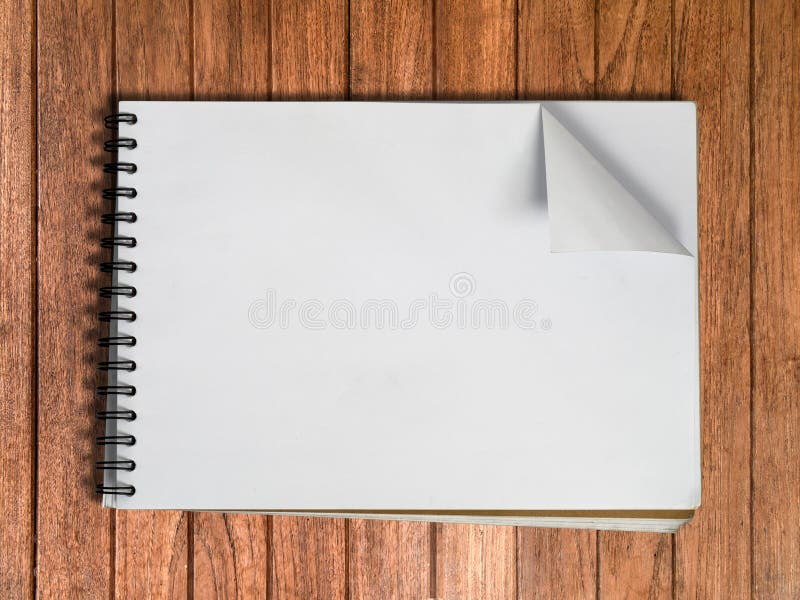 Pagina Bianca Del Libro Uno Di Schizzo Su Legno Fotografia Stock ...