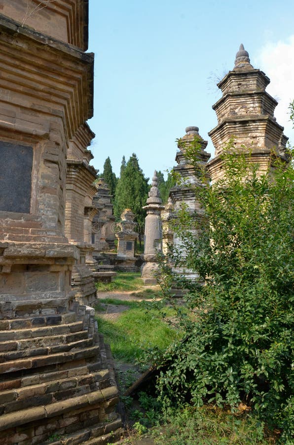 The Pagoda Forest In Shaolin Temple Stock Photo - Image of dengfeng ...