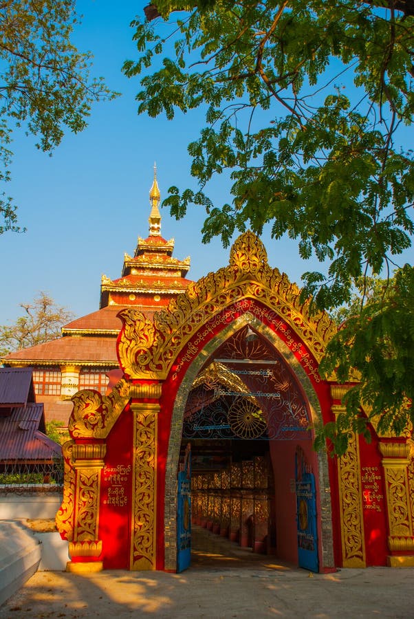 Pagode Amarapura, Myanmar Birma Stock Foto - Image of daglicht ...