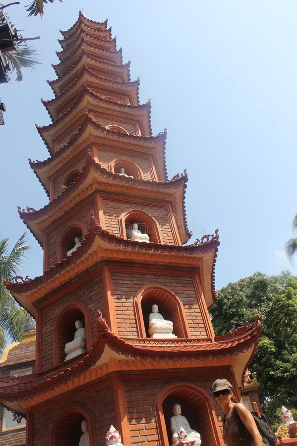 Pagode editorial photography. Image of hanoi, budism - 72909677
