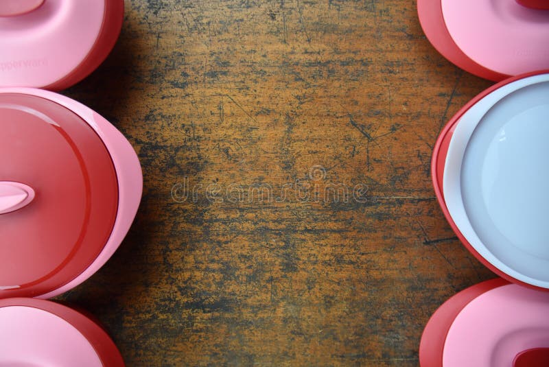 Pahang, Malaysia : 8th November 2020 - Tupperware Serving Set with Wood ...