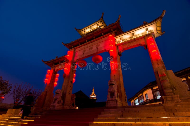 Pailoo夜场面 库存照片. 图片 包括有 晚上, 春天, 照亮, 场面, 非常好, 五颜六色, 运河 - 39590808