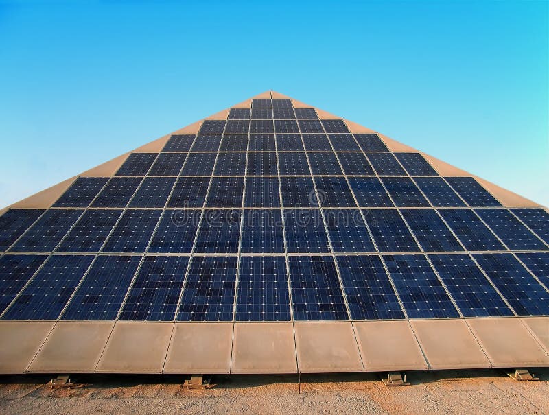 Painel solar gigante foto de stock. Imagem de pilha, sunlight - 3064148