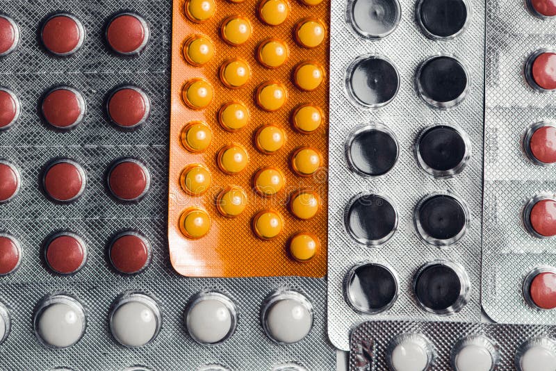 Painkillers, Tablets, Generic Pills Stock Photo - Image of field ...