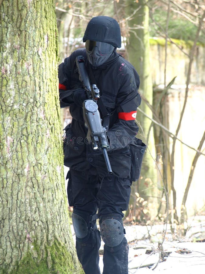 Police SWAT Officer with Machine Gun Stock Photo - Image of danger ...