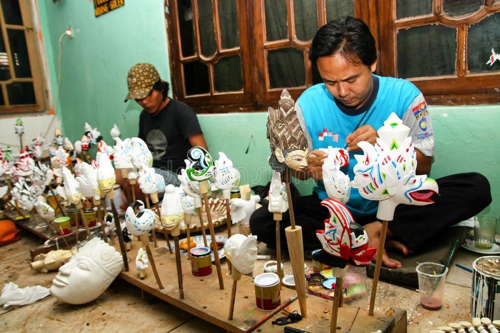 Painting Puppet Show editorial image. Image of traditional - 71025605