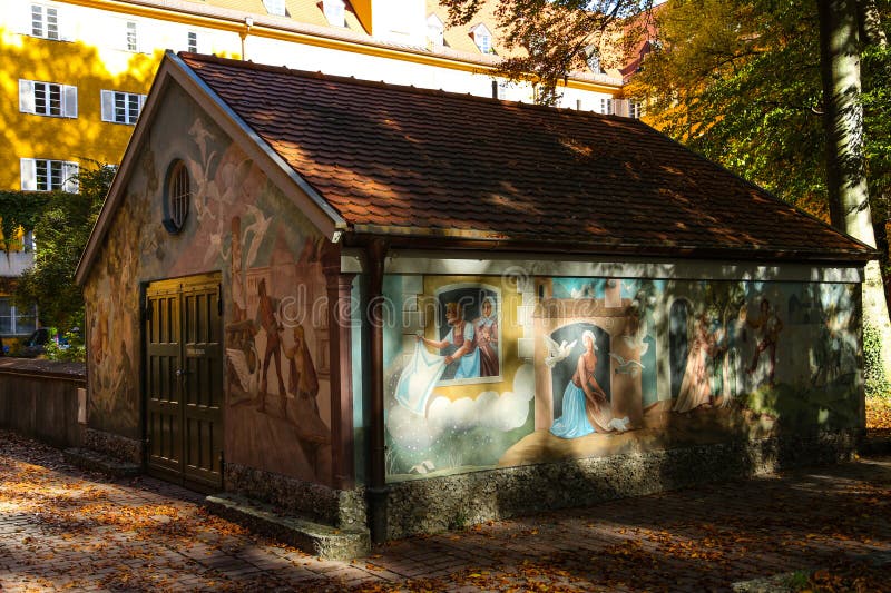 Paintings on the House Facade in the Borstei in Munich Editorial Stock ...