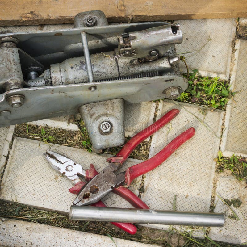 A Pair of Pliers and Old Jack Stock Image - Image of work, steel: 89970475