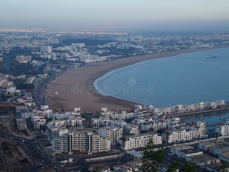 Paisagem Da Cidade Do Curso De AGADIR Em Marrocos Foto de Stock ...