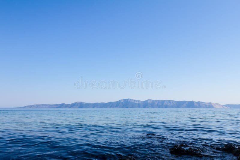 Paisagem Do Mar Aberto Com As Ilhas No Fundo Imagem de Stock - Imagem ...