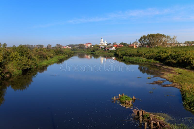 Paisagem do rio de Ural foto de stock. Imagem de igreja - 108272152