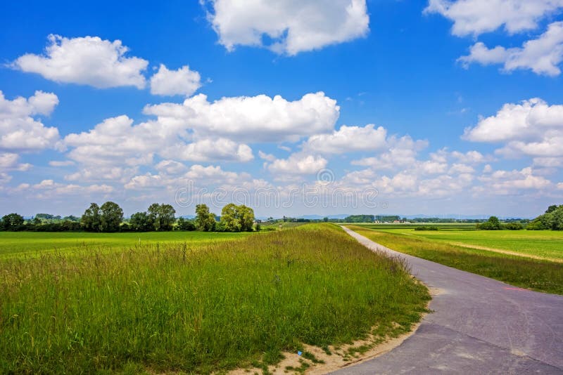Paisagem rural foto de stock. Imagem de horizonte, liberdade - 58763702