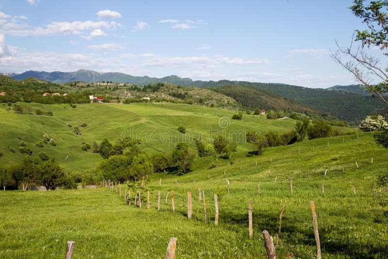 Paisaje de la colina foto de archivo. Imagen de rural - 32433238